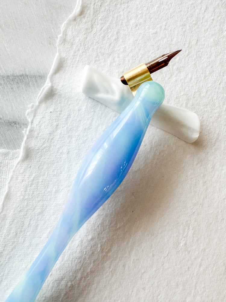 Handmade Oblique Calligraphy Pen by Kestrel Montes of inkmethis – INKMETHIS